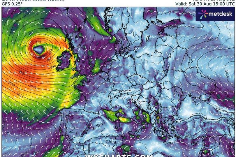 Ireland storm forecast as weather maps show severe 90 kmh winds