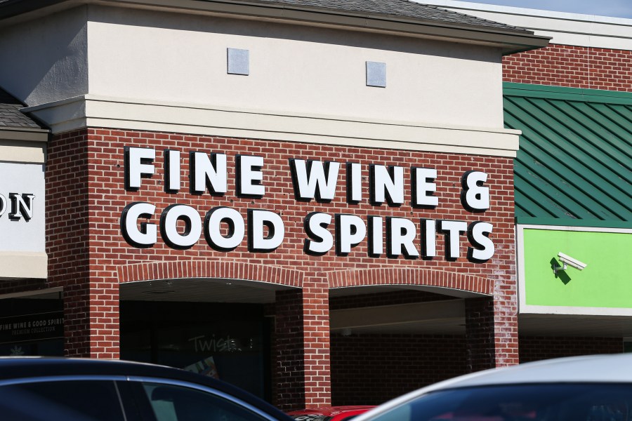 Are Pennsylvania liquor stores open today during the snow storm?