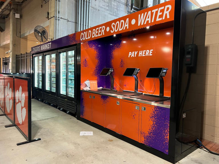 College football kicks off: Clemson & LSU prepare for clash in Death Valley