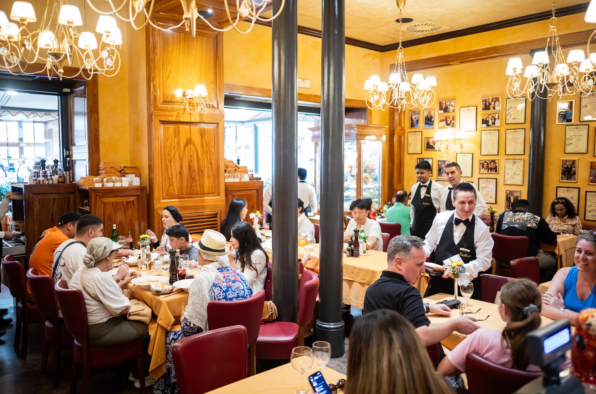 Milano e il risiko della ristorazione, in 11 anni persi 1.651 bar ...