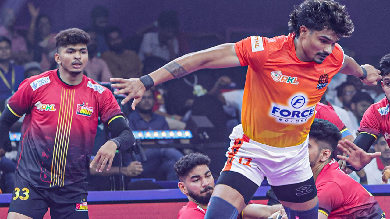 Pro Kabaddi League: Puneri Paltan Defeat Bengaluru Bulls In Historic ...