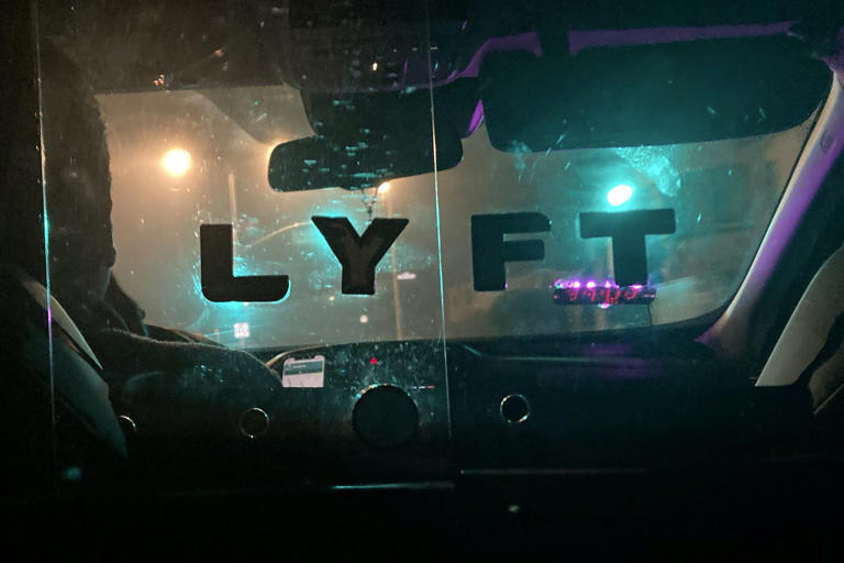 California lawmakers reach deal with Uber, Lyft that would allow ...