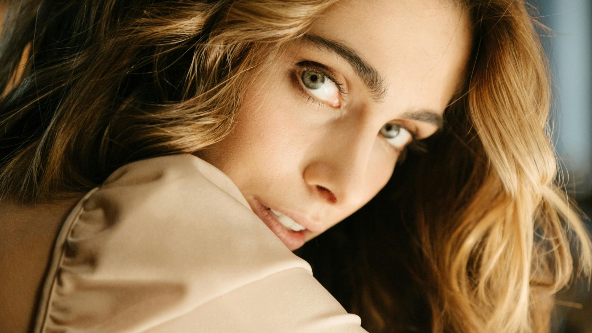 20 Signs That You're Attractive