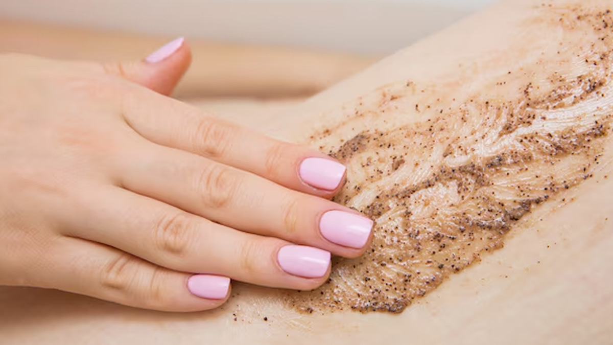 Should You Exfoliate Before Or After Shaving? The Right Way To Do It