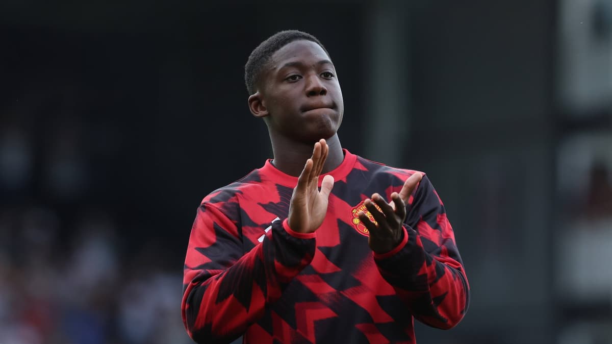 Official: Kobbie Mainoo signs new Man Utd contract