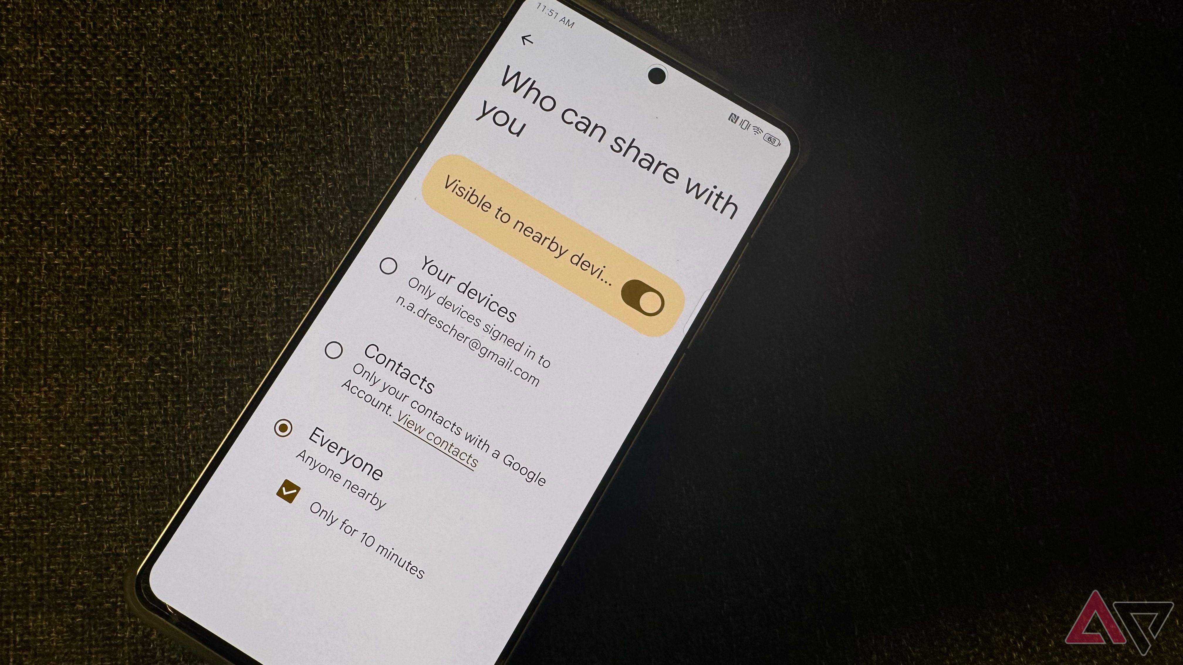 Quick Share's fullscreen makeover is hitting more Android phones now