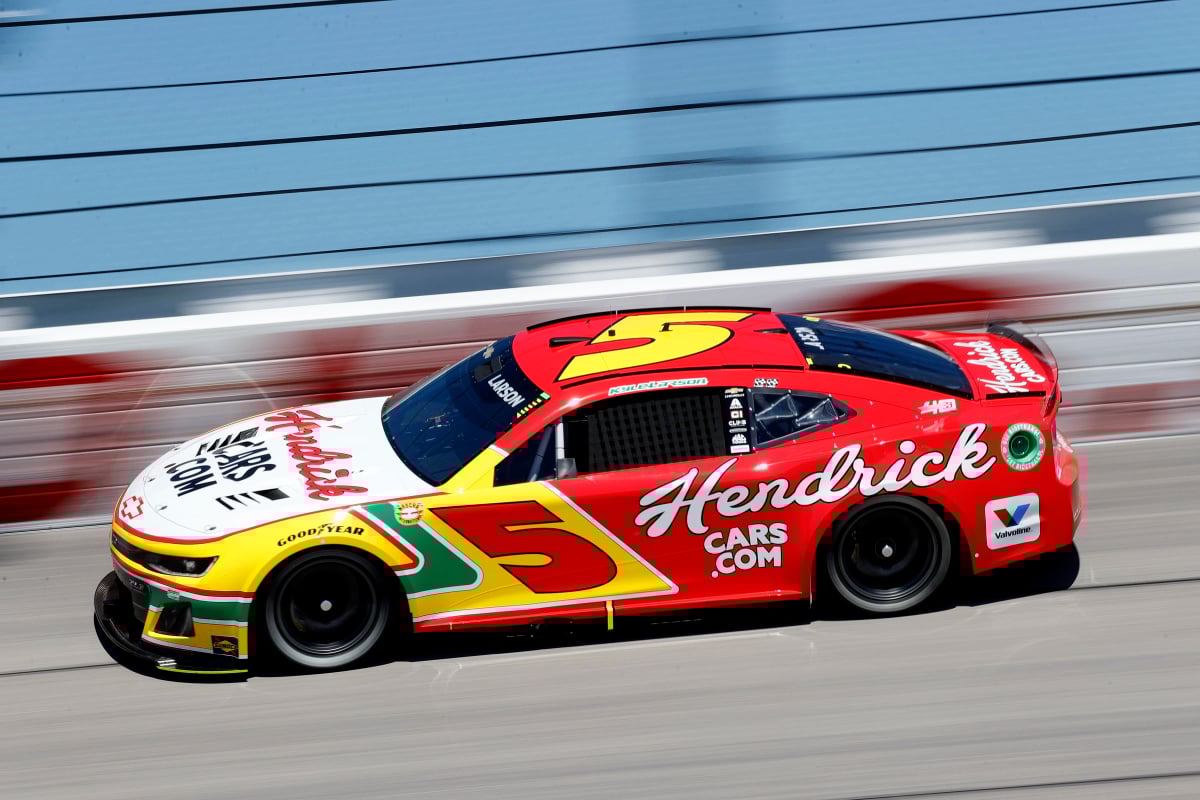 NASCAR insider Bob Pockrass drops major update on Darlington throwback ...