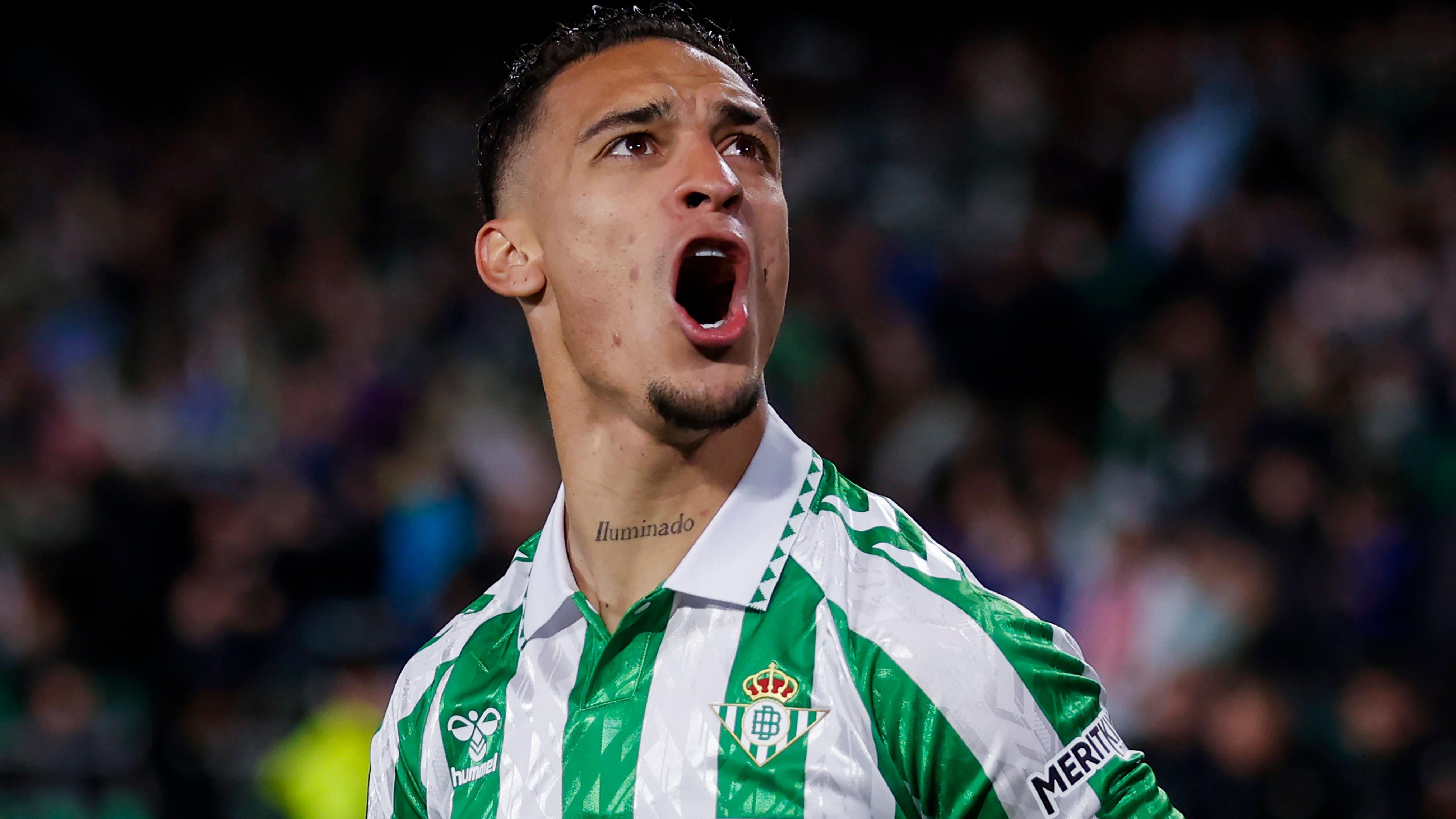 Man Utd winger Antony set for Betis return