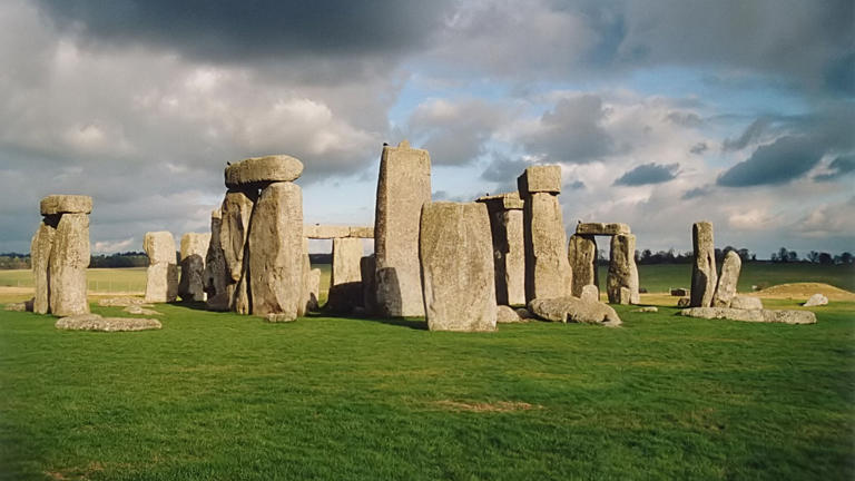 Giant Stonehenge site uncovered, ten times larger than known