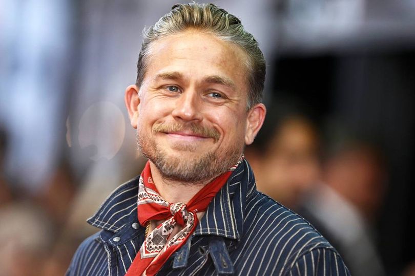 Charlie Hunnam unrecognizable as he transforms into notorious killer Ed ...