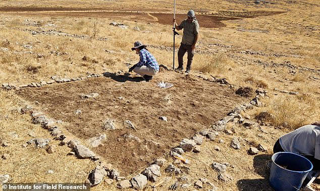 Archaeologists uncover structures 7,500 years older than Stonehenge ...