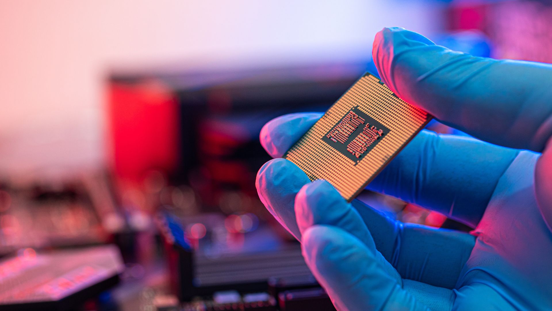 China debuts world’s first 6G chip spanning 0.5–115 GHz with 100 Gbps ...