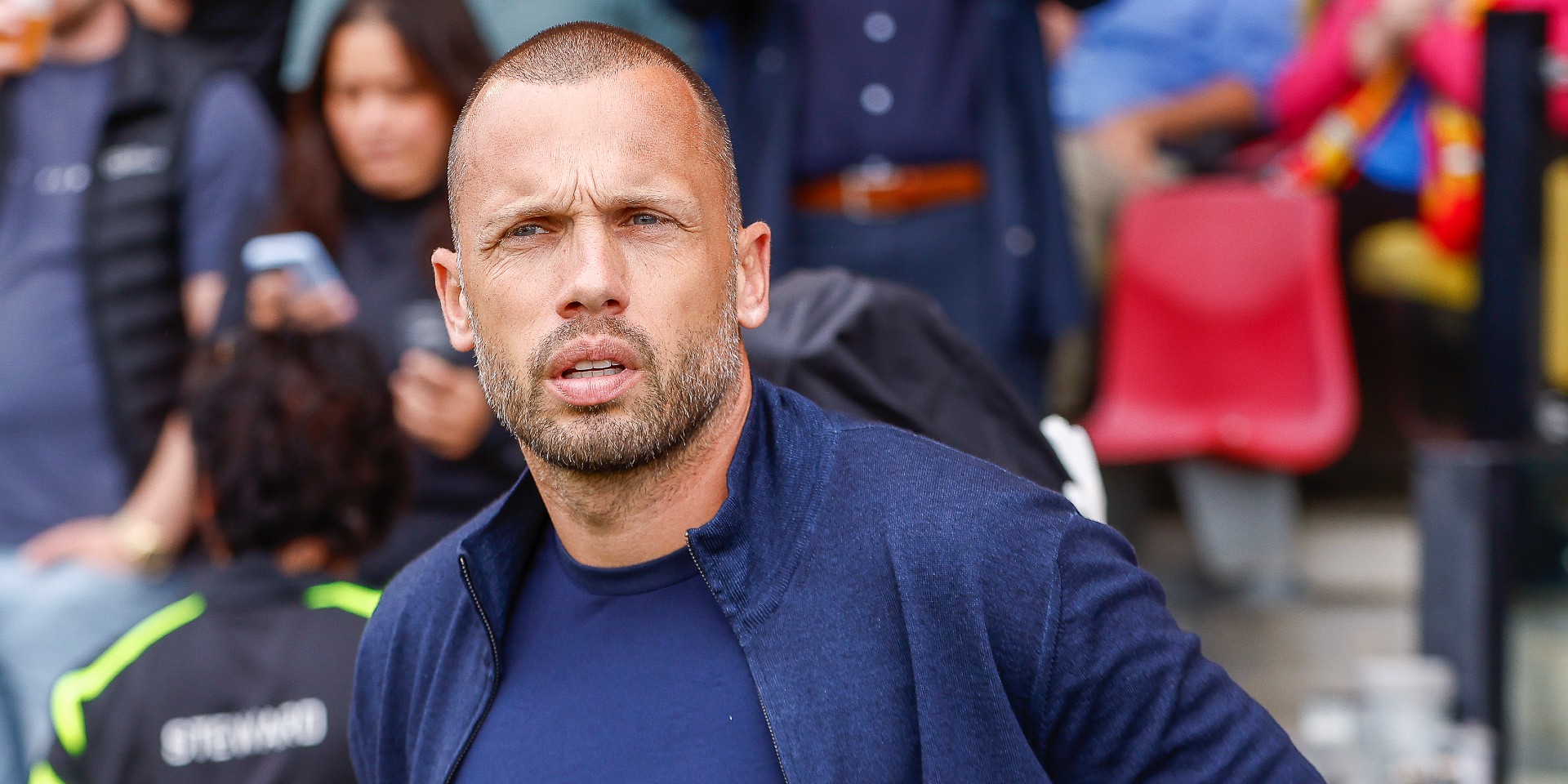 Ajax gewaarschuwd: 'Dit kan weleens beschamend worden'