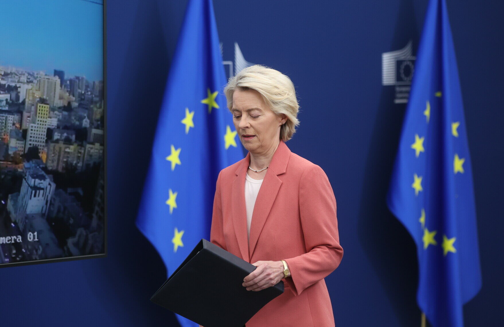 Η Ευρώπη τρέχει για την άμυνα και απειλεί με νέες κυρώσεις μετά τις ...