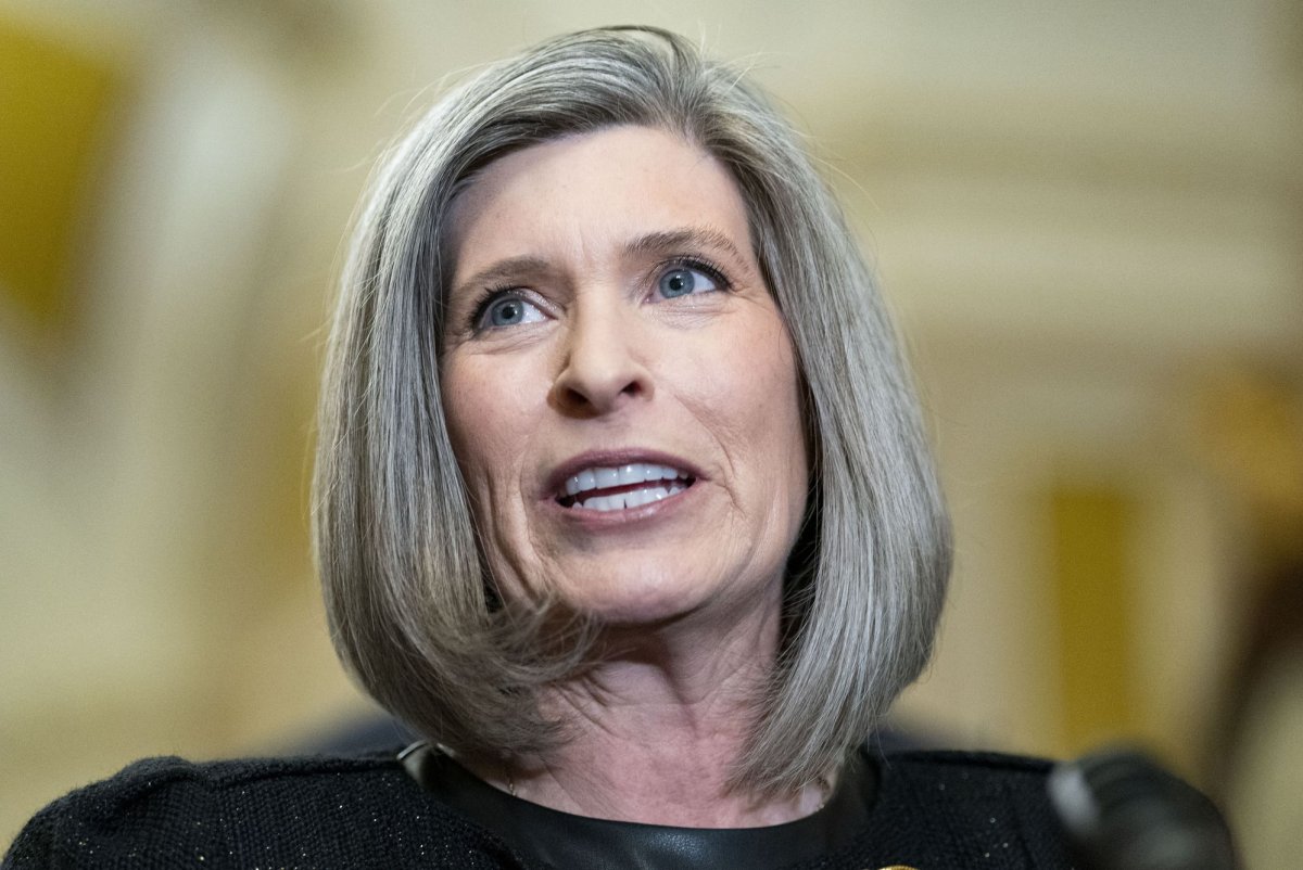 Iowa's Sen. Joni Ernst to retire at the end of her term in 2026