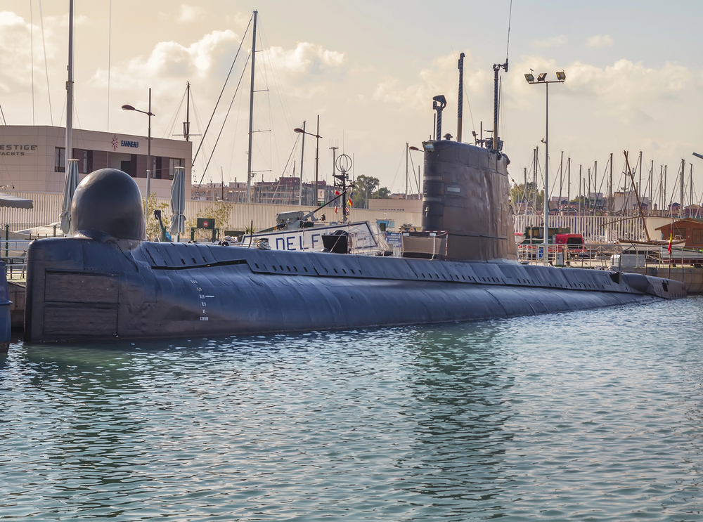 15 Cool Facts About Navy Submarines