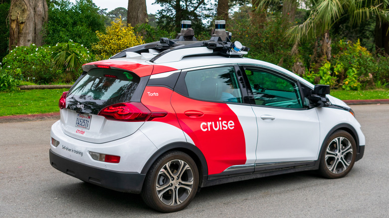 Why GM Canceled Its Driverless Robotaxi Program Cruise