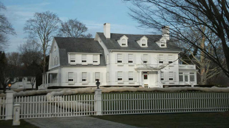 Southampton Bans Short-Term Rentals