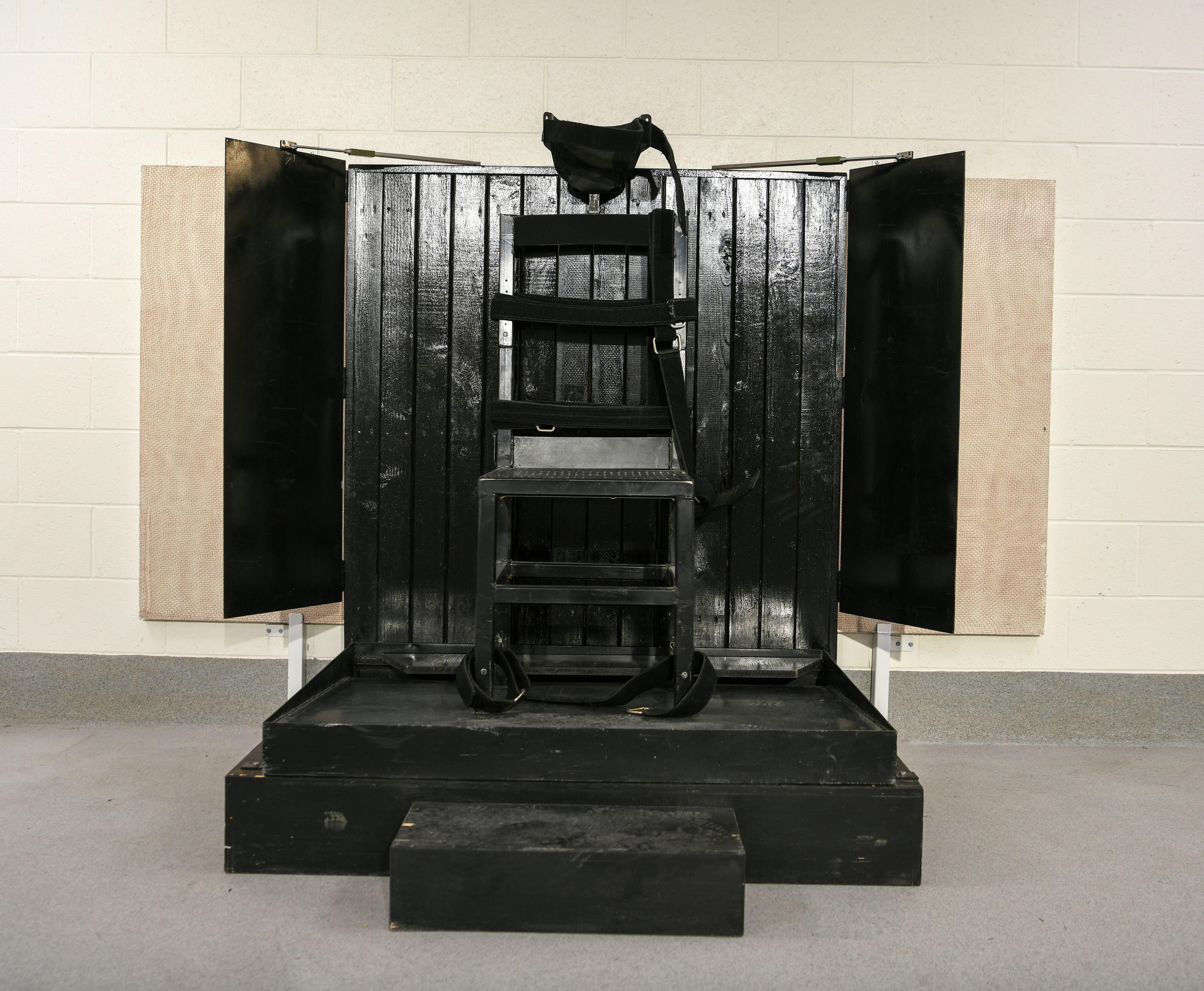 Photos show firing squad chair in Utah's execution chamber