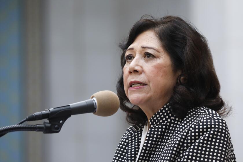 Supervisor Hilda Solis says she'll run for Congress if new maps are approved