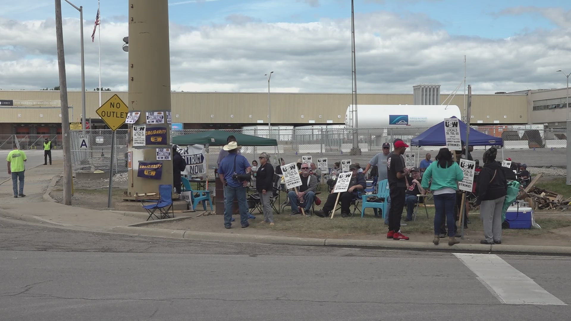 Libbey Glass workers one week into strike