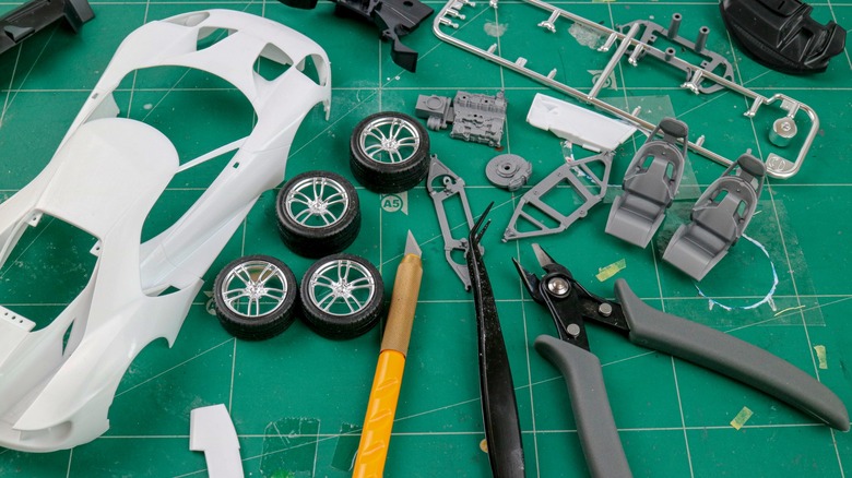 5 Mini Power Tools Every Hobbyist Will Want