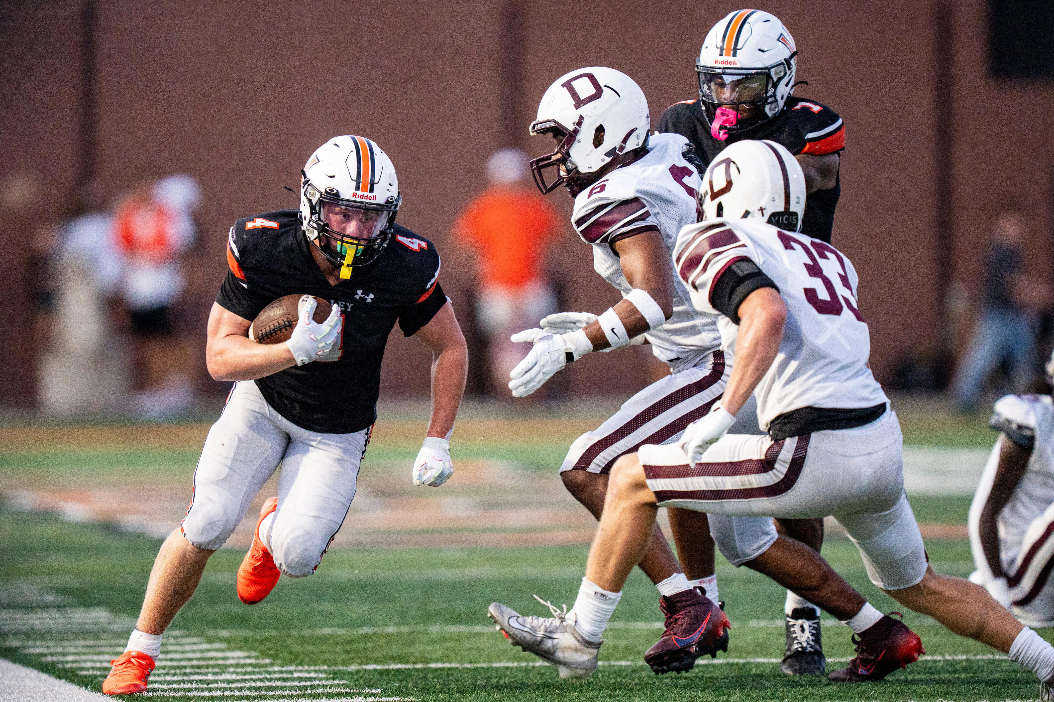 Iowa high school football playoffs semifinals 2025, scores, bracket ...