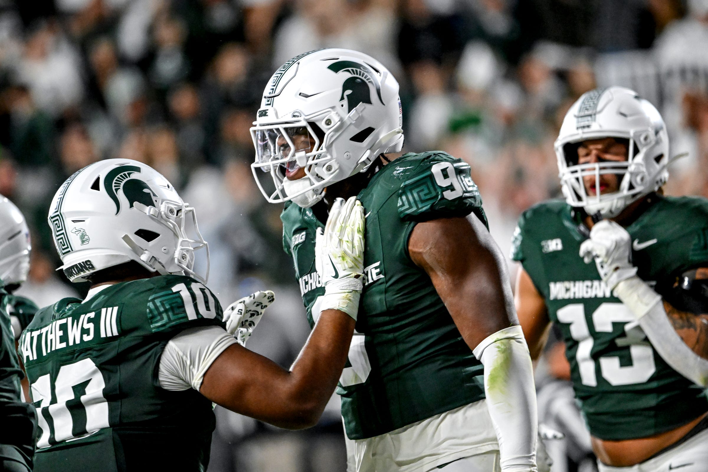 Michigan State football players hit transfer portal, including DE Jalen ...