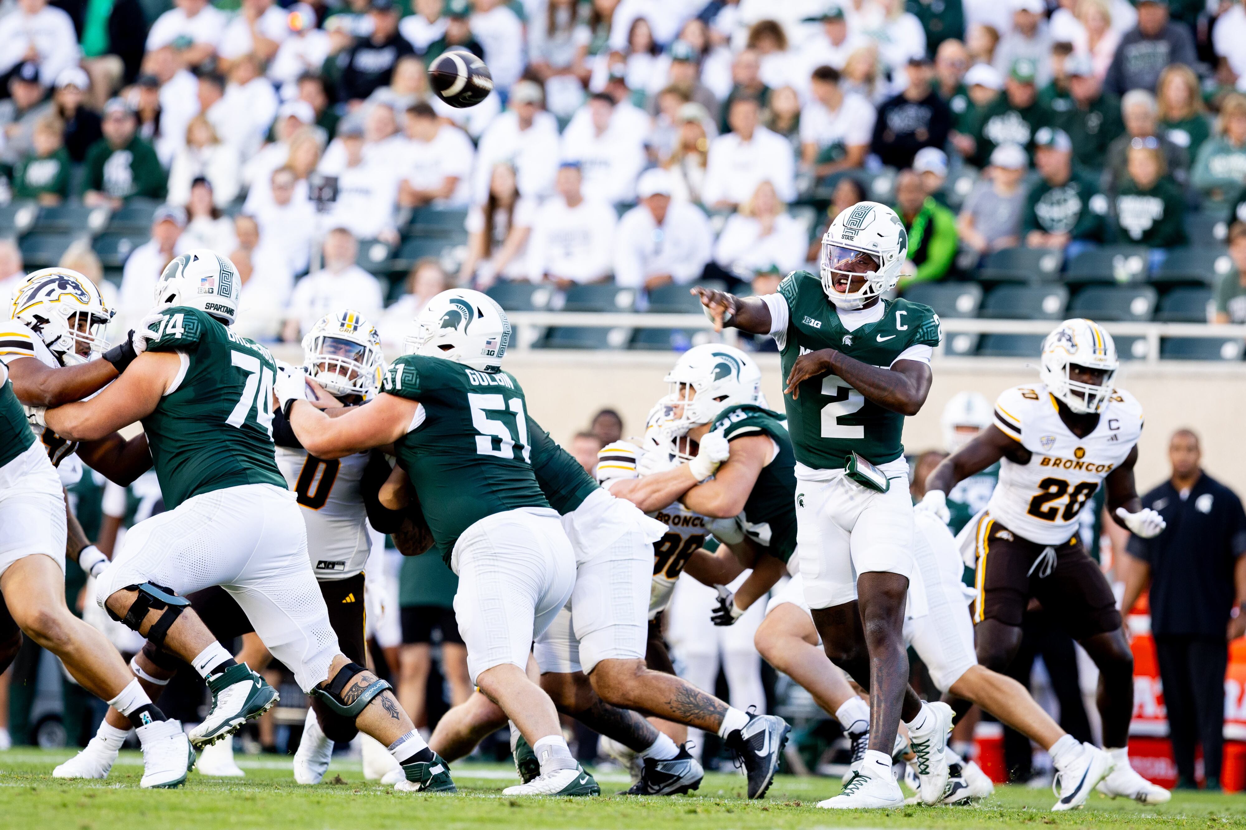 Michigan State starts fast, stymies Western Michigan in season opener