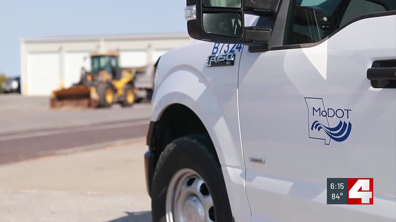 MoDOT reminds drivers to look out for construction zones during busy ...