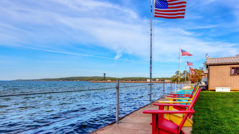 6 Things to Do in Traverse City, Mich-Lighthouses to Wineries