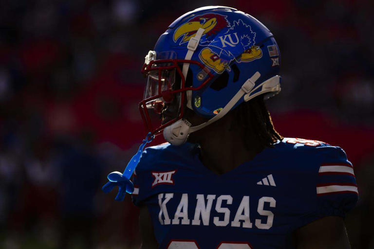 Kansas football linebacker ejected for targeting - but there's a silver ...