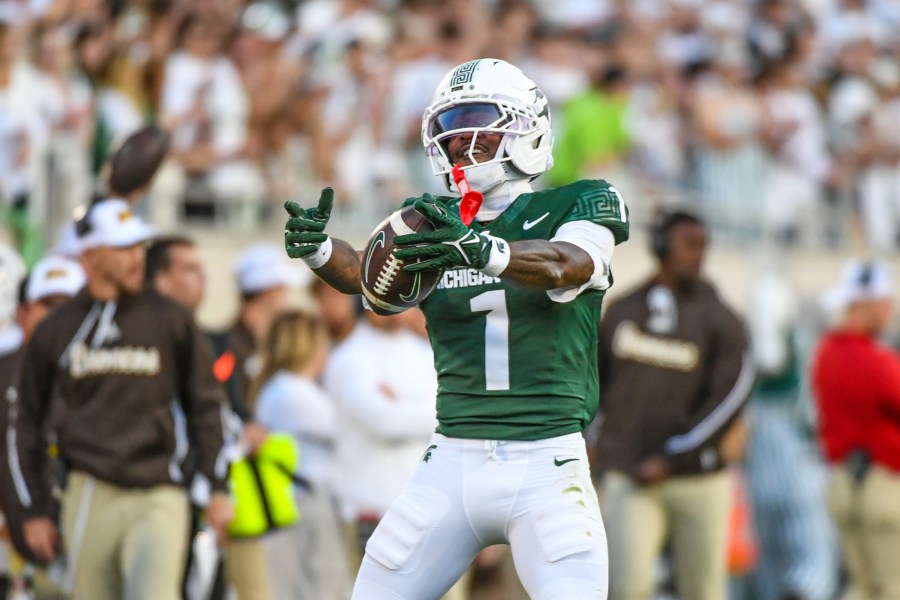 Michigan State takes down Western Michigan in season opener