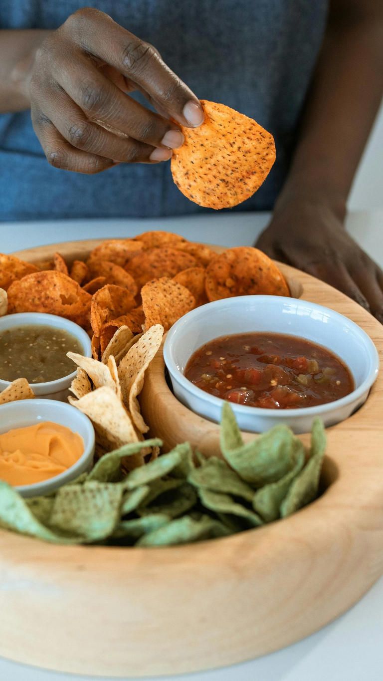 5 dips that pair perfectly with your snacks