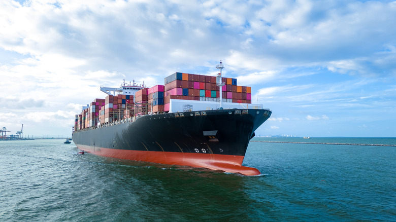 This Is Why So Many Ships Are Painted Red On The Bottom