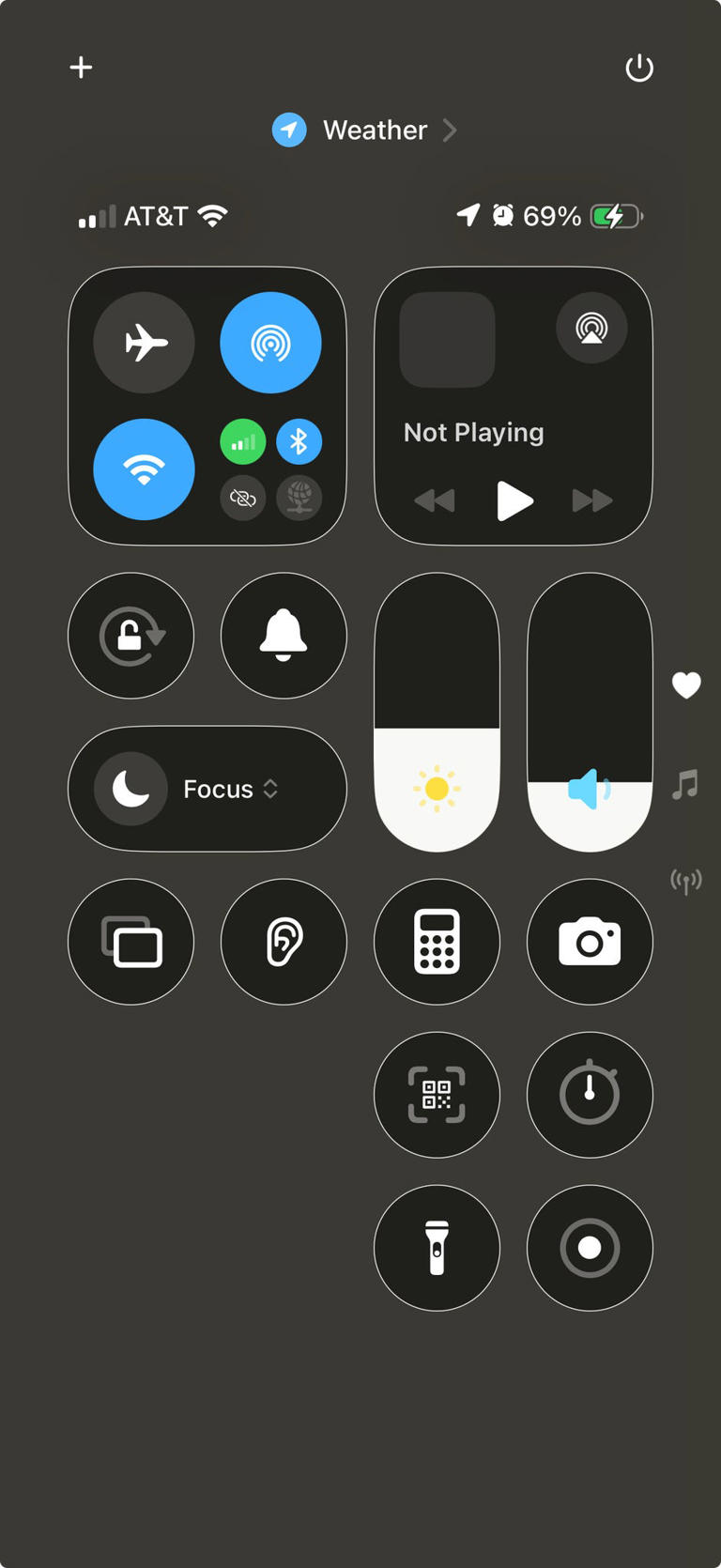 iOS 26: If You Don't Like Your iPhone's Liquid Glass Look, Change These ...