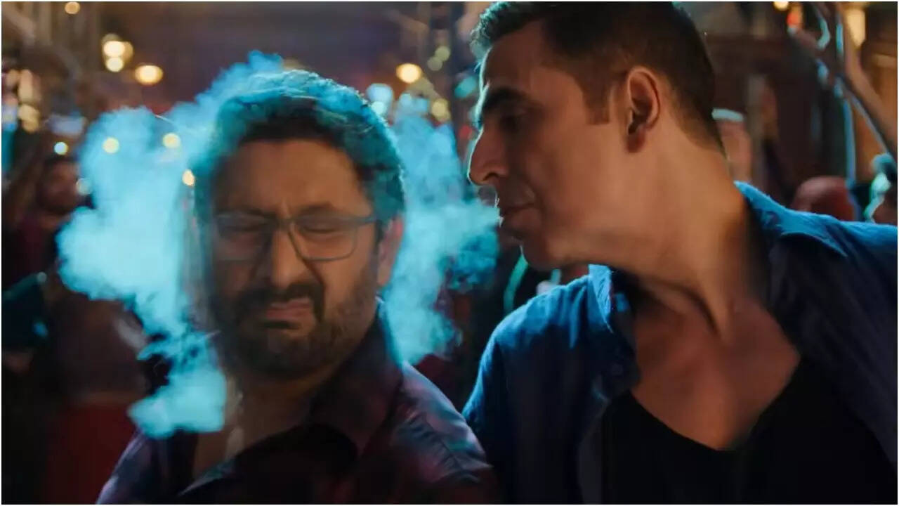 'Jolly LLB 3' song 'Glass Uchhi Rakhey' out : Akshay Kumar and Arshad ...