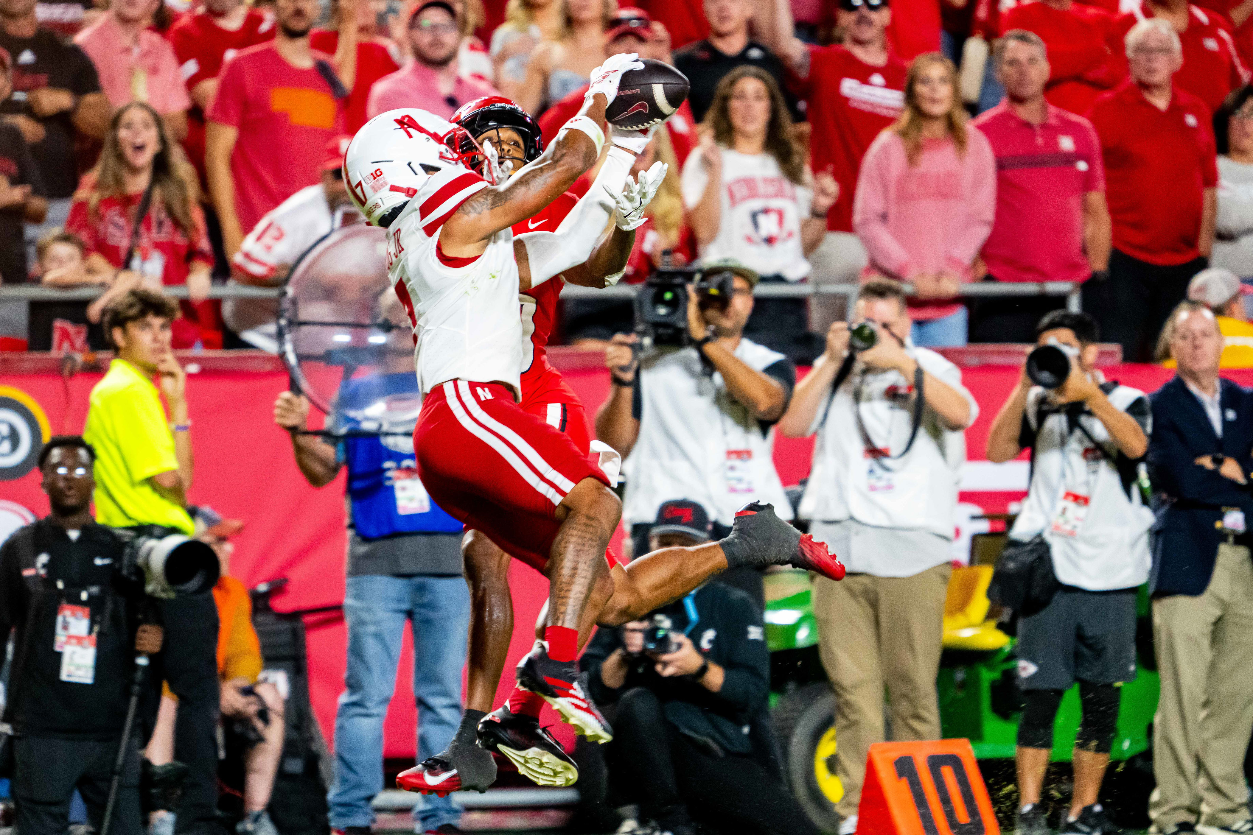 Nebraska defensive back Malcolm Hartzog plans to enter transfer portal