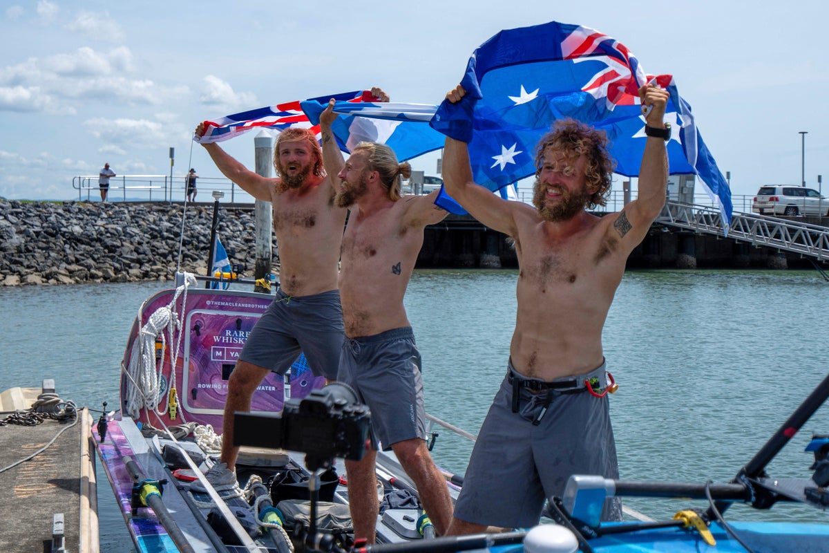 Brothers smash world record for epic Pacific Ocean row