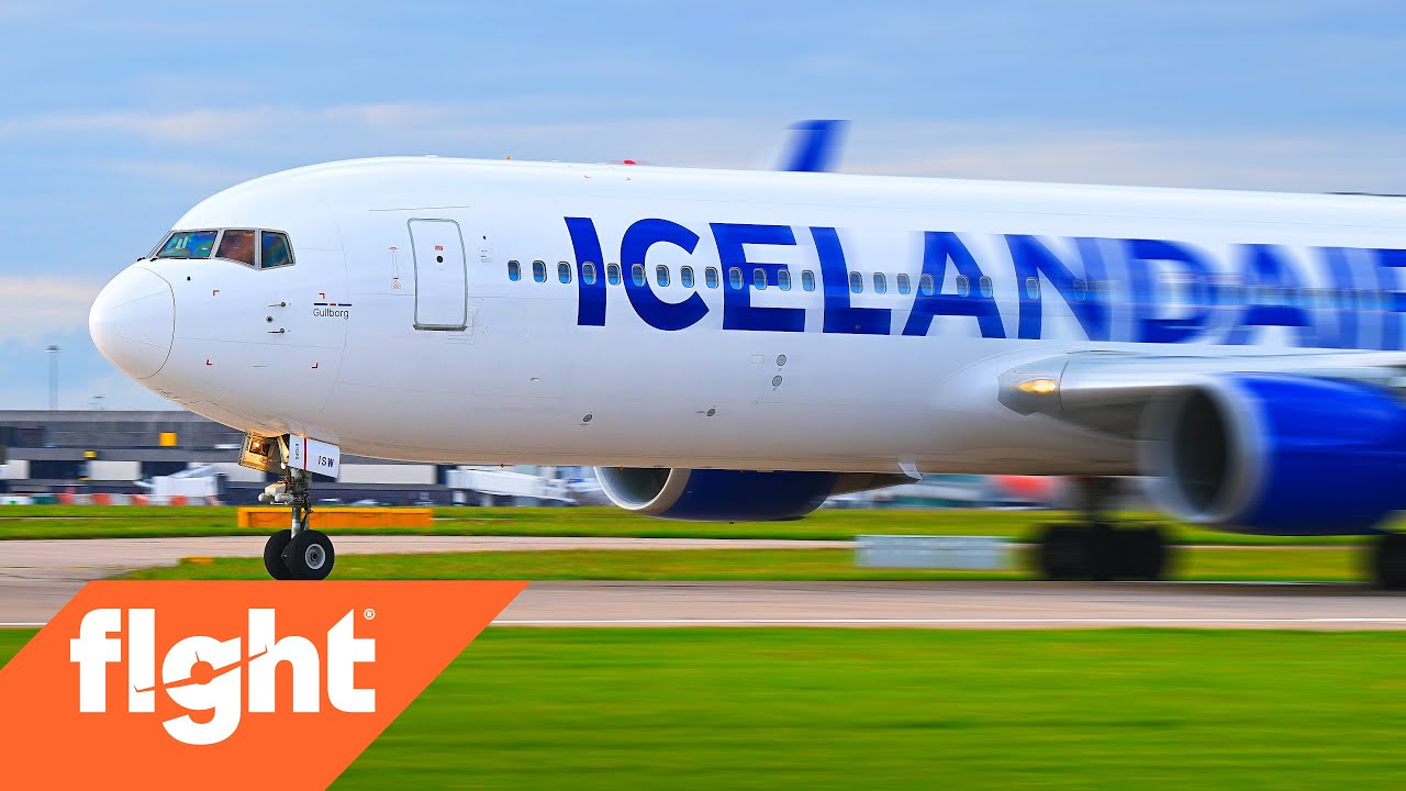 Boeing 767 Powers Into the Sky With Stunning Take-Off