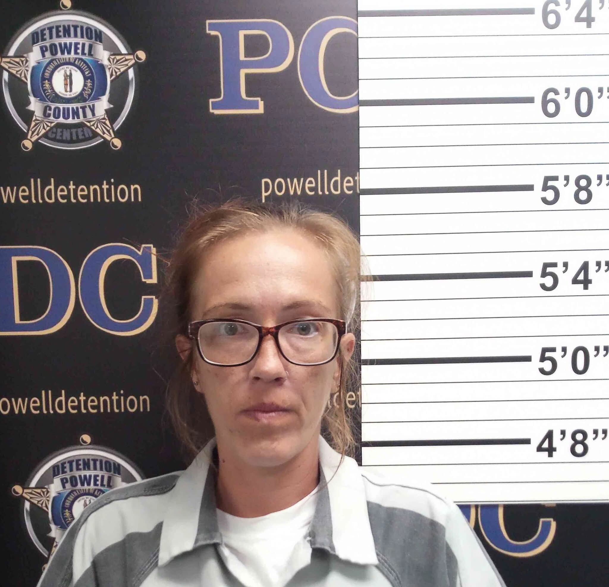 Ky. jail employee accused of inappropriate behavior with inmate
