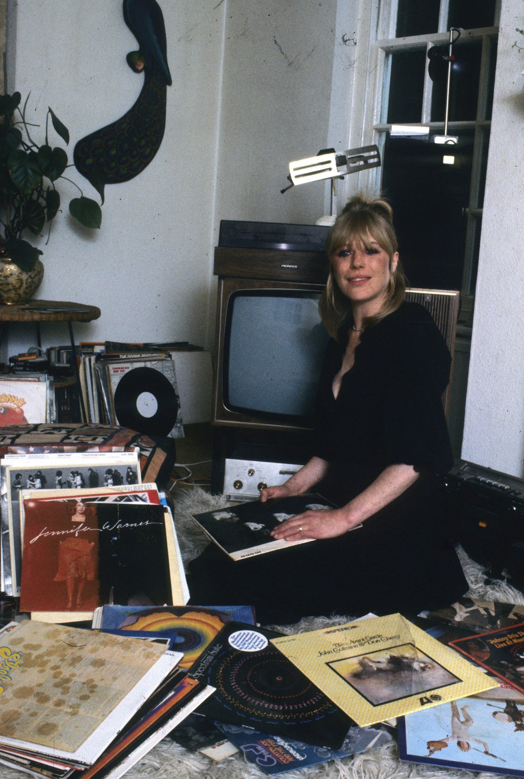 Marianne Faithfull recalls taking LSD with Mick Jagger in new doc shot ...