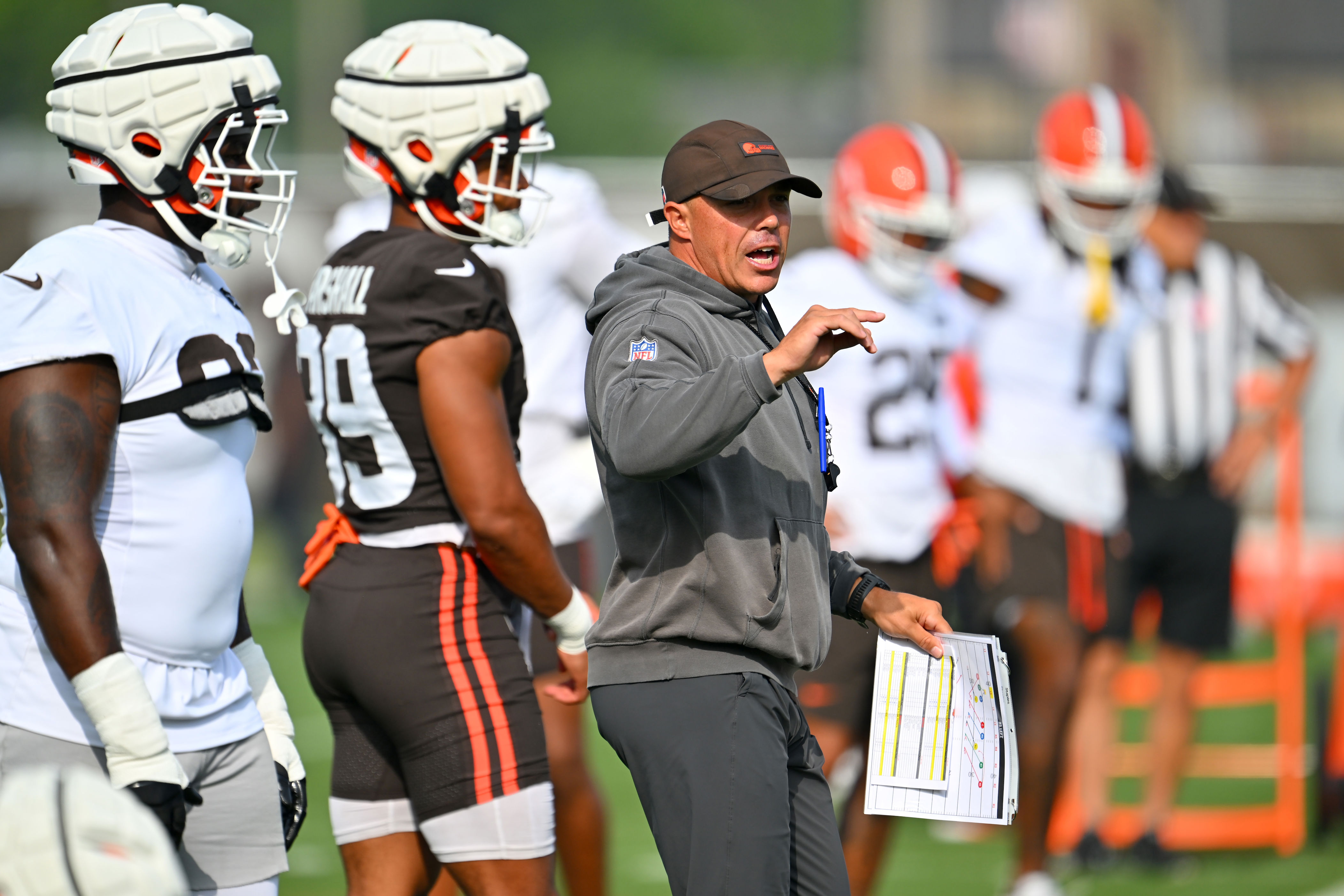 Browns coach Bubba Ventrone talks special teams changes, expectations ...