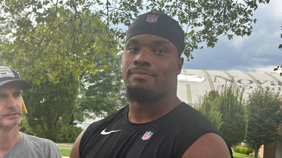 The other guy: Eagles have found something special in RG Tyler Steen