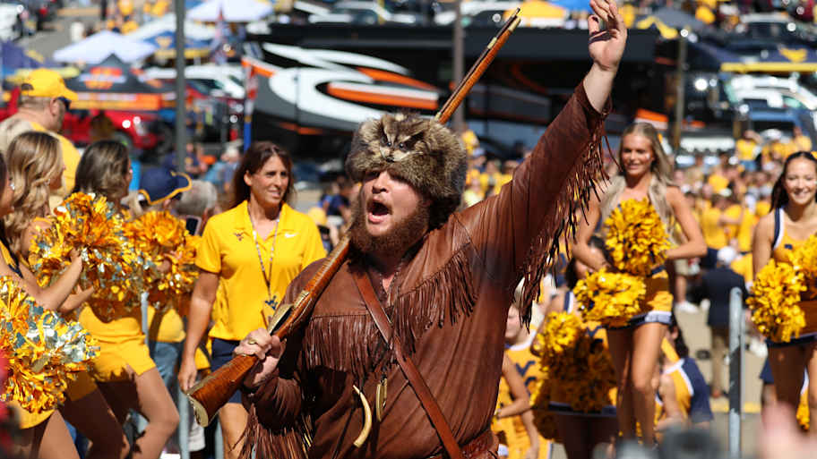 Mountaineer Mantrip: Robert Morris Edition