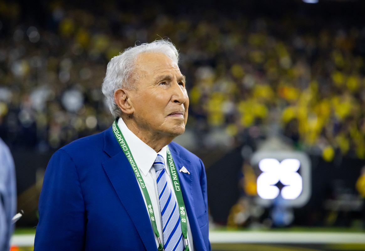 College Football Fans Saddened By Lee Corso's 'Depressing' Admission