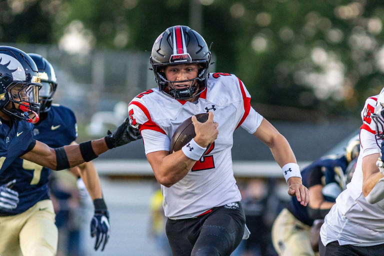 Easton football runs over Spring-Ford again to move to 2-0