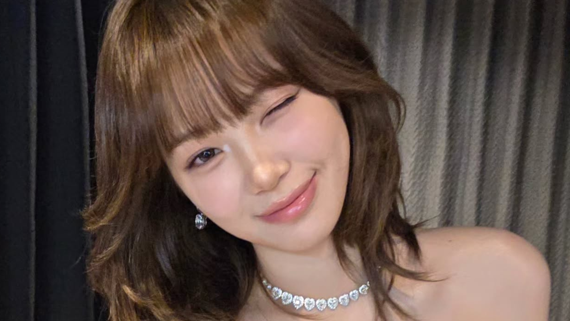 'It's inappropriate': Video of Kim Chaewon kissing her dog sparks controversy