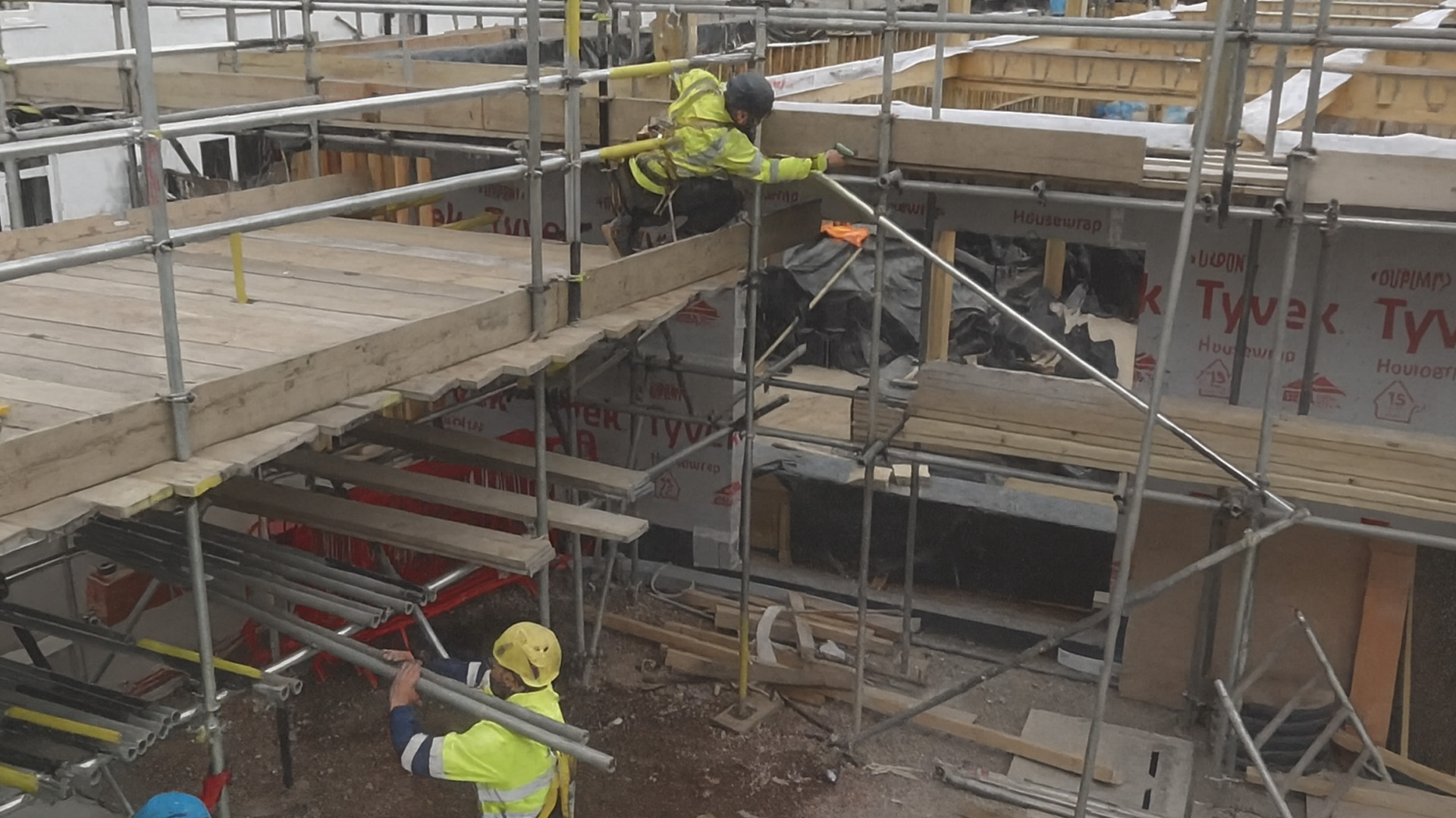 New Building Nightmare – Hoist Issues and Yard Update