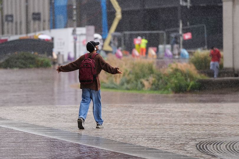 Showers expected in NI over next few days before mild weather due later ...